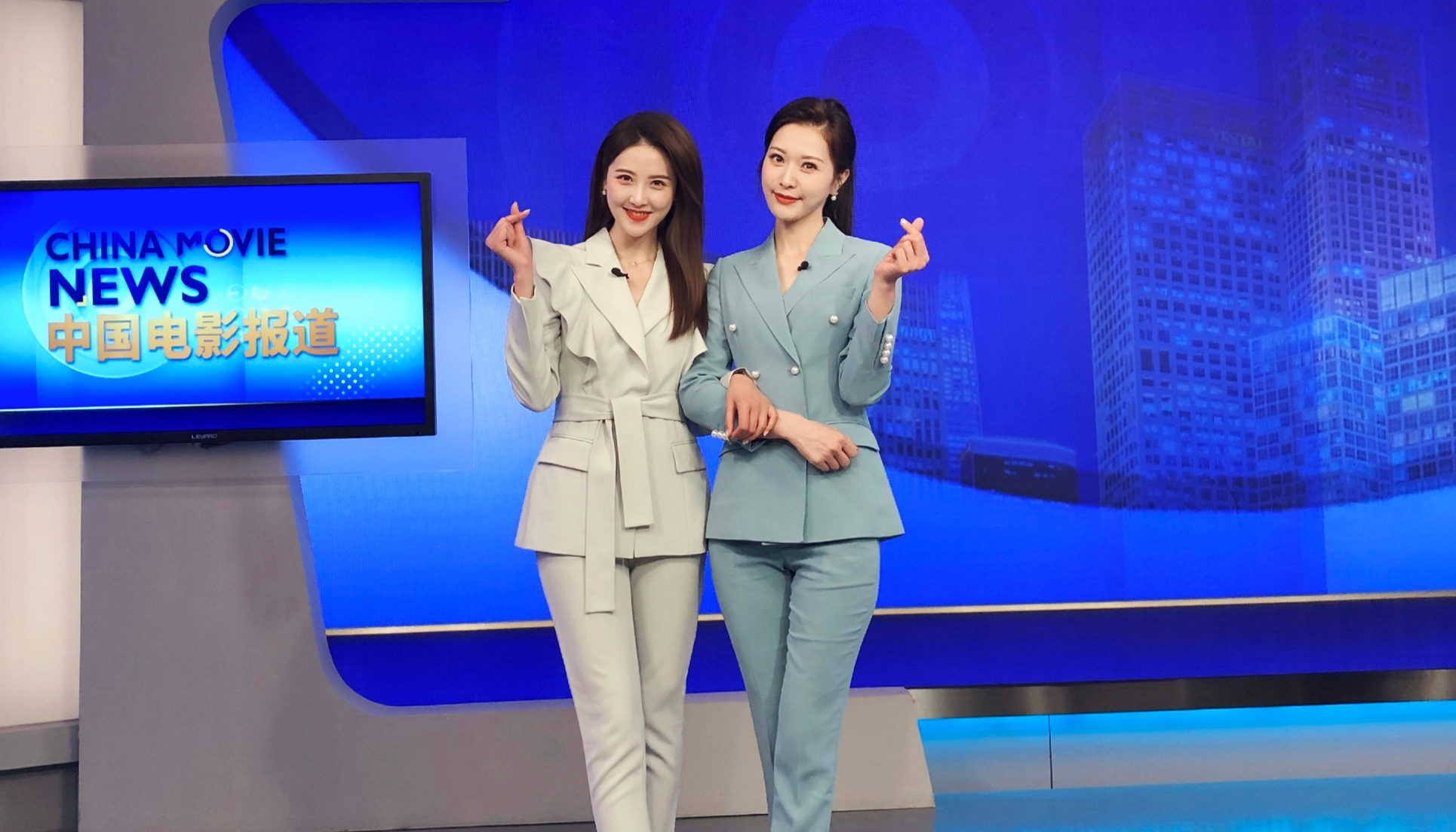 The new faces of CCTV's "China Film Report" became popular, the ...