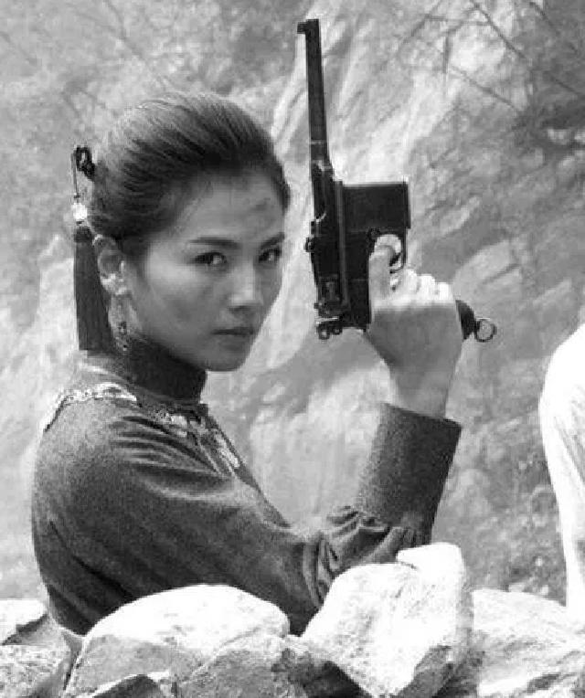Lu Qi, a beautiful bandit in western Hunan who sold his body to kill a ...