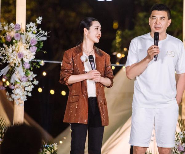 Qin Hailu and her husband Wang Xinjun celebrate their birthday, and the ...