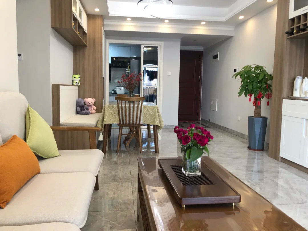 89 square meters small three-bedroom, one year after renovation ...