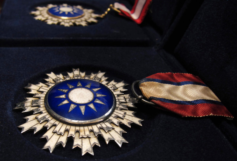 "The Great Battle" Qiu Qingquan gave Ding Xiaoer the Blue Sky and White ...