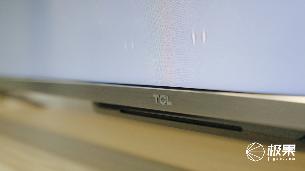 「細節控」旅遊博主真香警告！TCL QLED智屏T8E-Pro工作娛樂全包攬 - 頭條匯