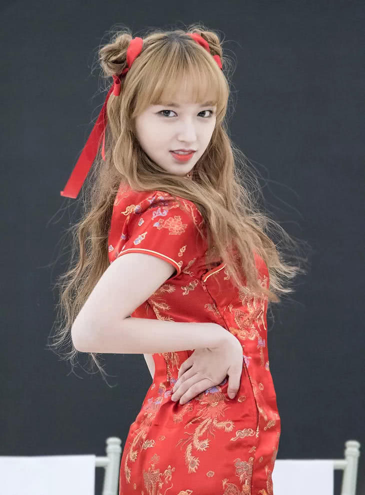 Sexy Cosmic Girl-Cheng Xiao "Meitu" - iNEWS