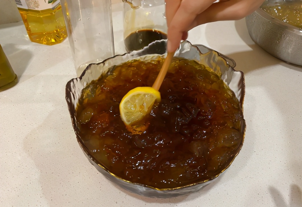 It's called jelly in Hunan's hometown. Hand rubbing jelly is a must. It ...