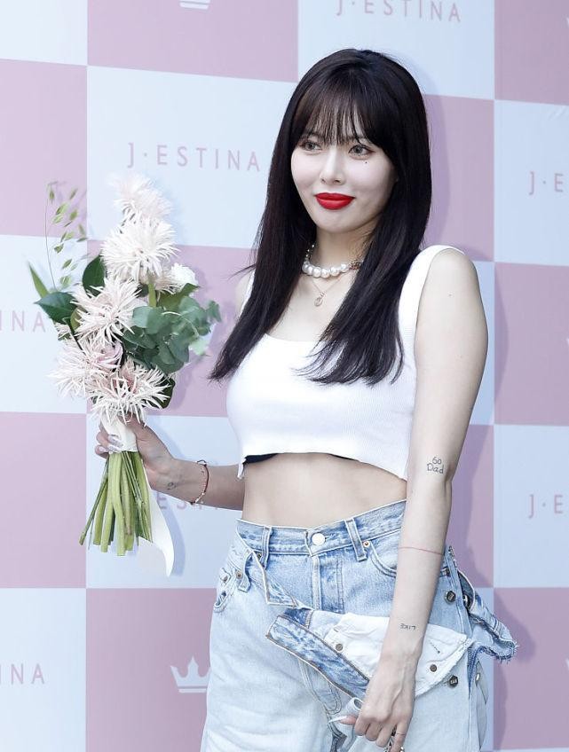 To wear and wear, jeans are more suitable for the winter, and these ...