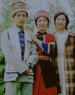 "The scumbag poet" Gu Cheng's life with two wives - iNEWS