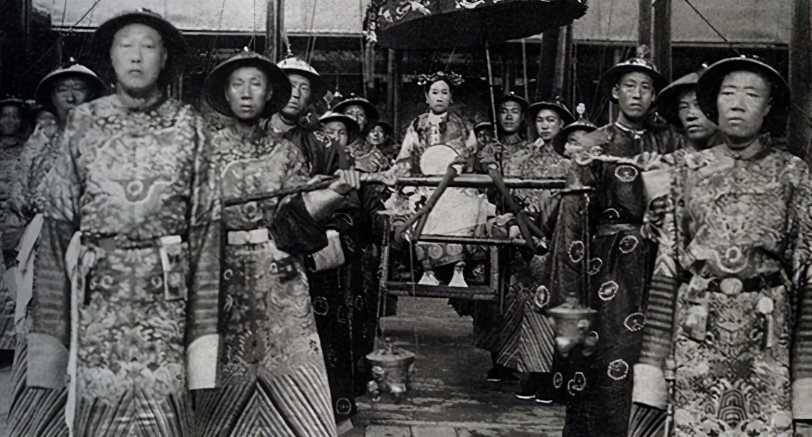 Entered the palace at the age of 9 and became the chief eunuch at the ...