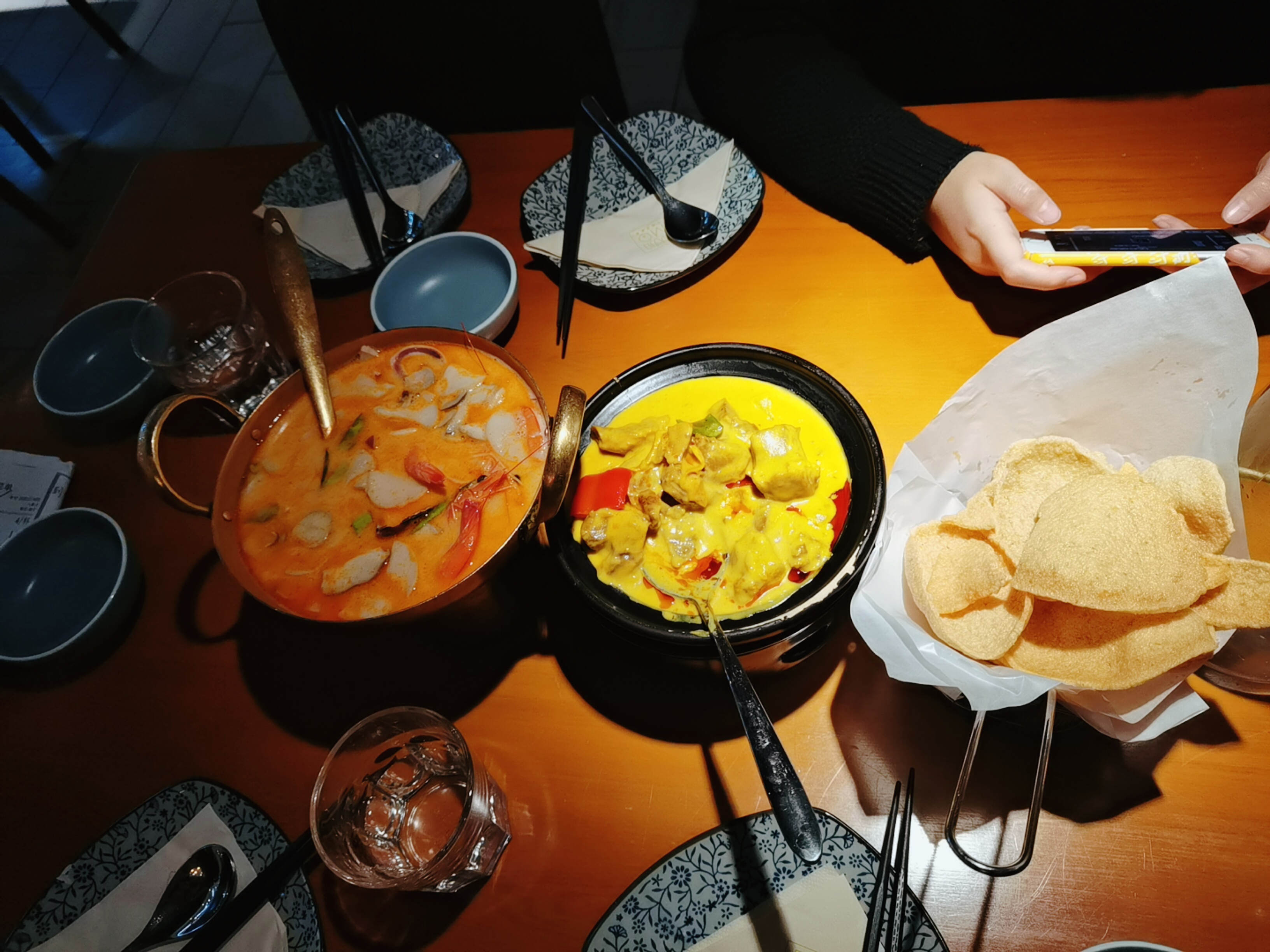 The best Thai-style prawn crackers in Shanghai are hidden here, they ...
