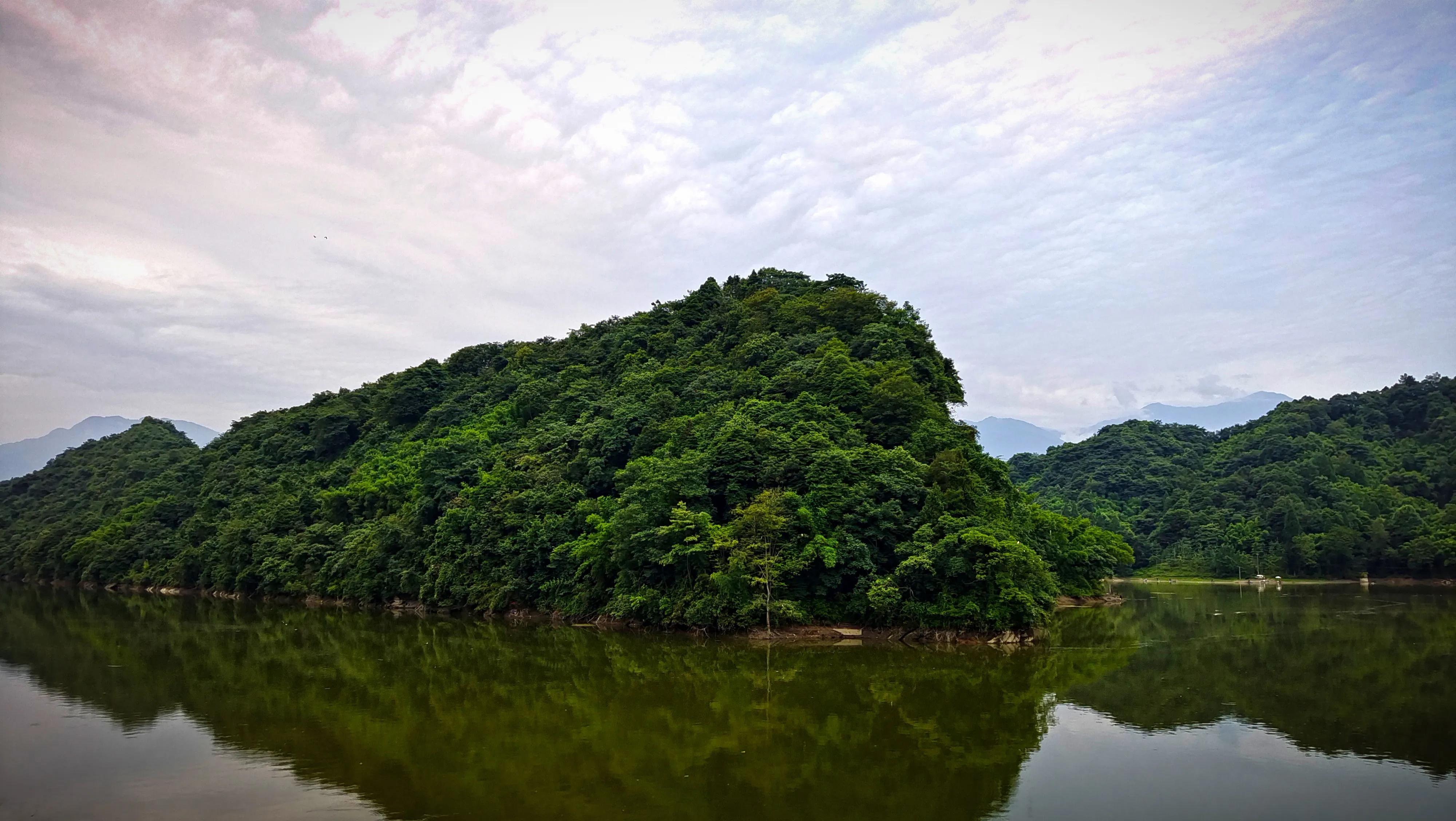 A good place to enjoy the cool in summer-Pengzhou Lianhua Lake - iNEWS
