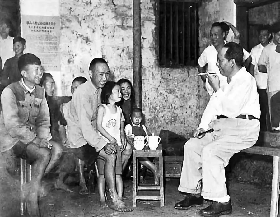 Mao Zedong's "smoking", you can pumping 50 in one day, for the last two ...