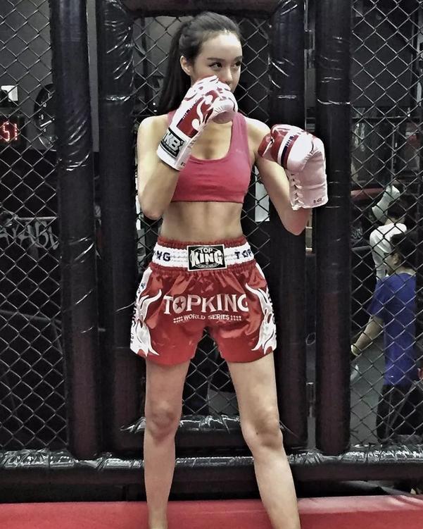 Li Chengmin meets Li Yuanling, with the same curvy figure, who can ...