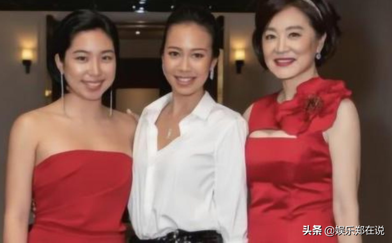 Brigitte Lin's daughter received a big red envelope for the New Year ...