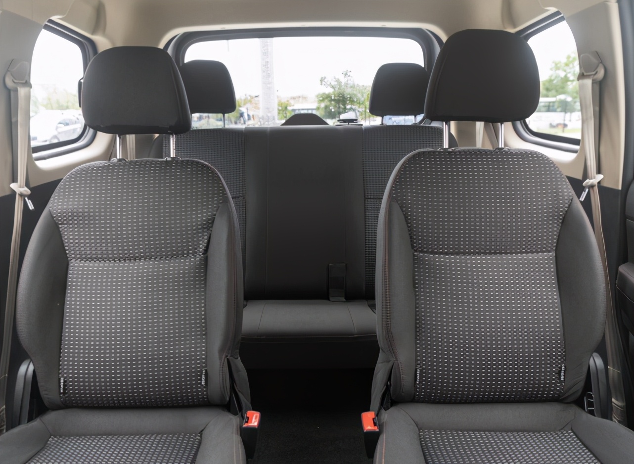 Don't always stare at Jinbei 750, SWM new car is coming, fuel ...