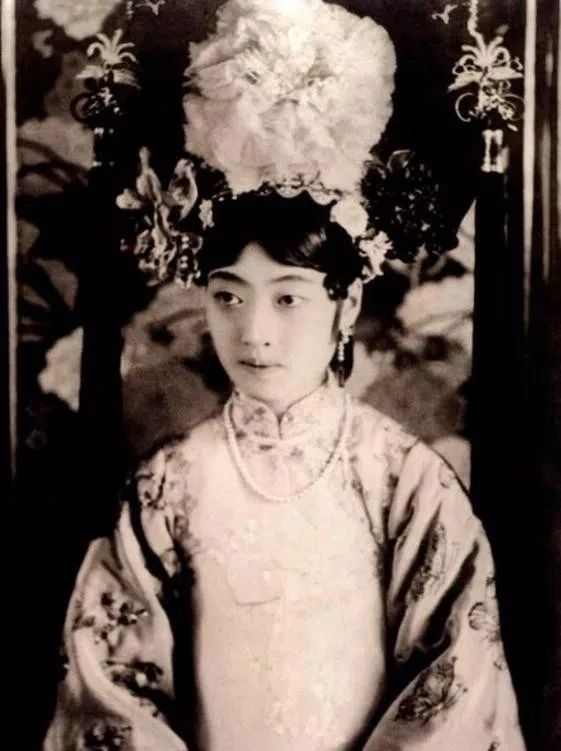 How miserable was Wanrong, the last queen?The child was thrown into the ...