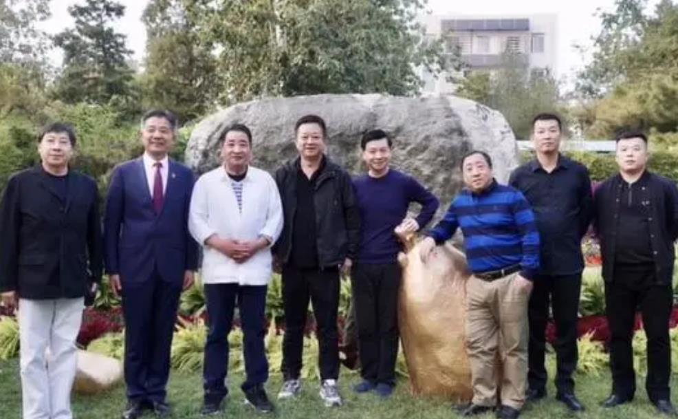 After four years, Zhu Jun, the famous host of CCTV, finally returned to ...