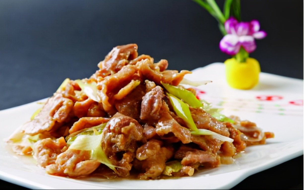 Choose 44 dishes to share, the simple dishes are carefully matched, and ...