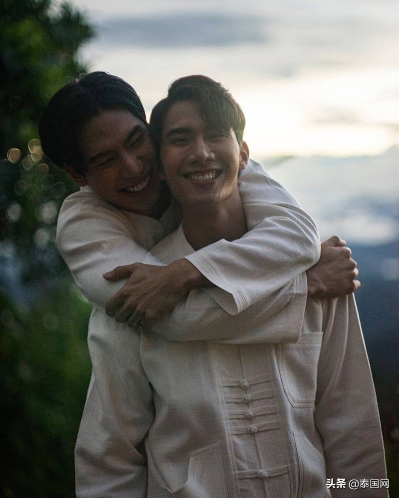 泰星Max承認與Mook戀情，去年年底開始交往 - 資訊咖