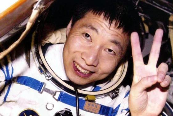 Yang Liwei heard the "Knocking Wind" in space, and the truth was ...