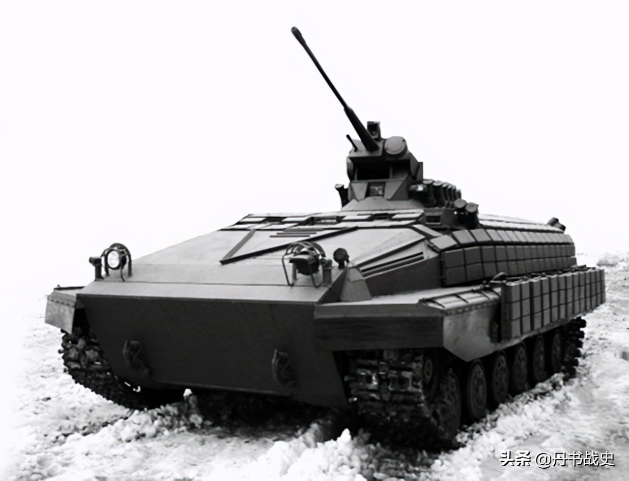 Ukrainian BMPV-64 heavy armored personnel carrier, another modified ...