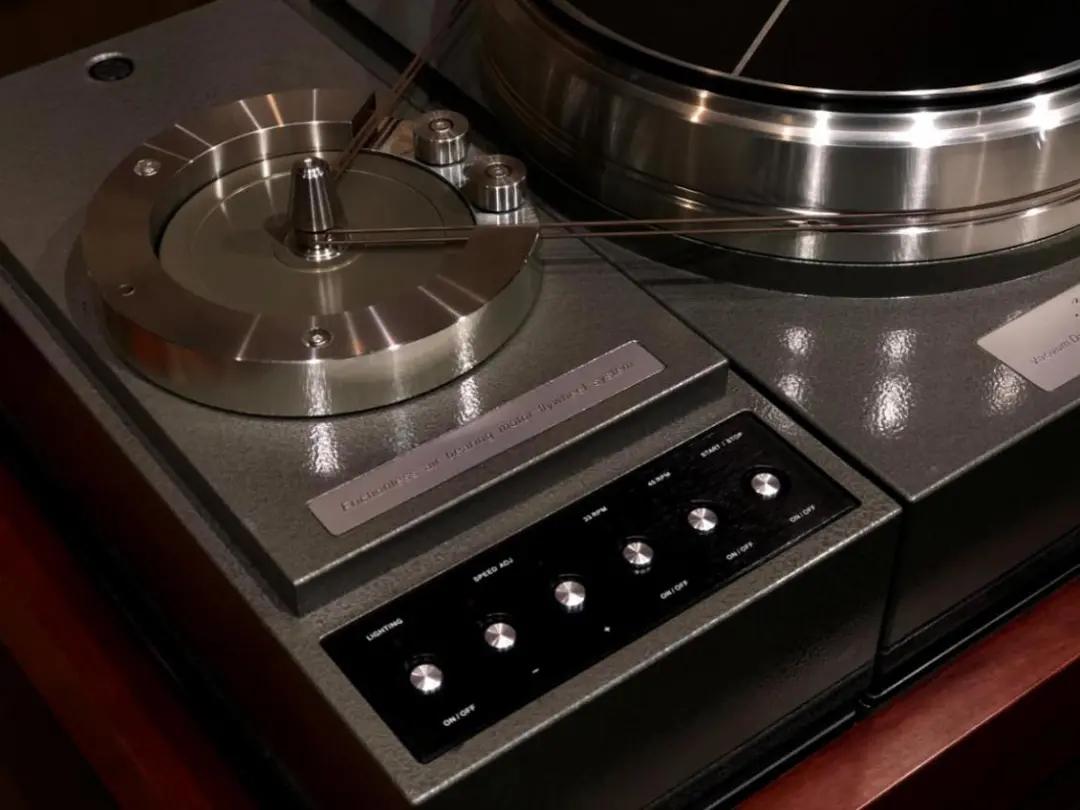 KLASSIK AUDIO Reference reference turntable - iNEWS