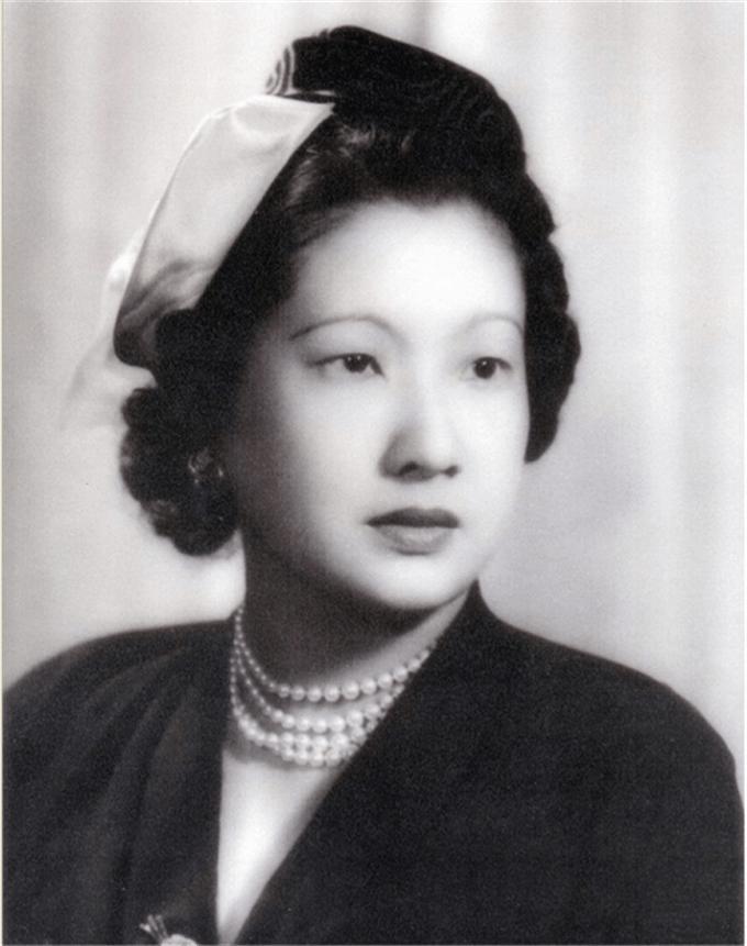 Nguyen Youlan, the last queen of Vietnam, has stunning appearance in ...