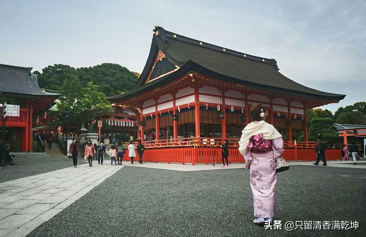 The urban framework of Kyoto and Nara, Japan is a scaled-down version ...