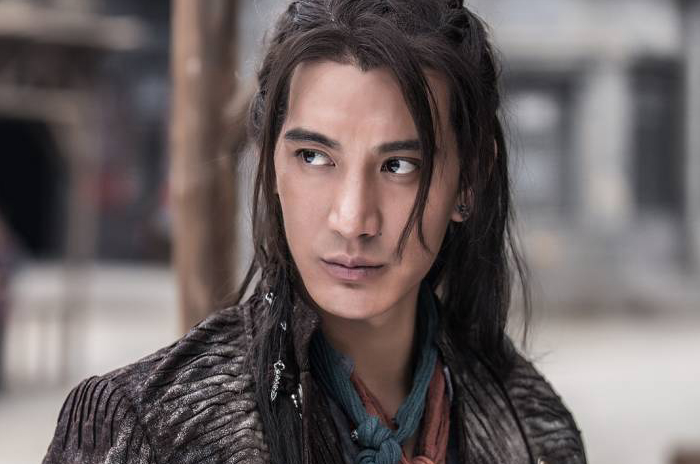 The recently soaring post-85 male star, Zhu Long Ren Jialun and Dou ...