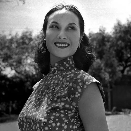 A generation of legendary female superstar Li Lihua, shared precious ...