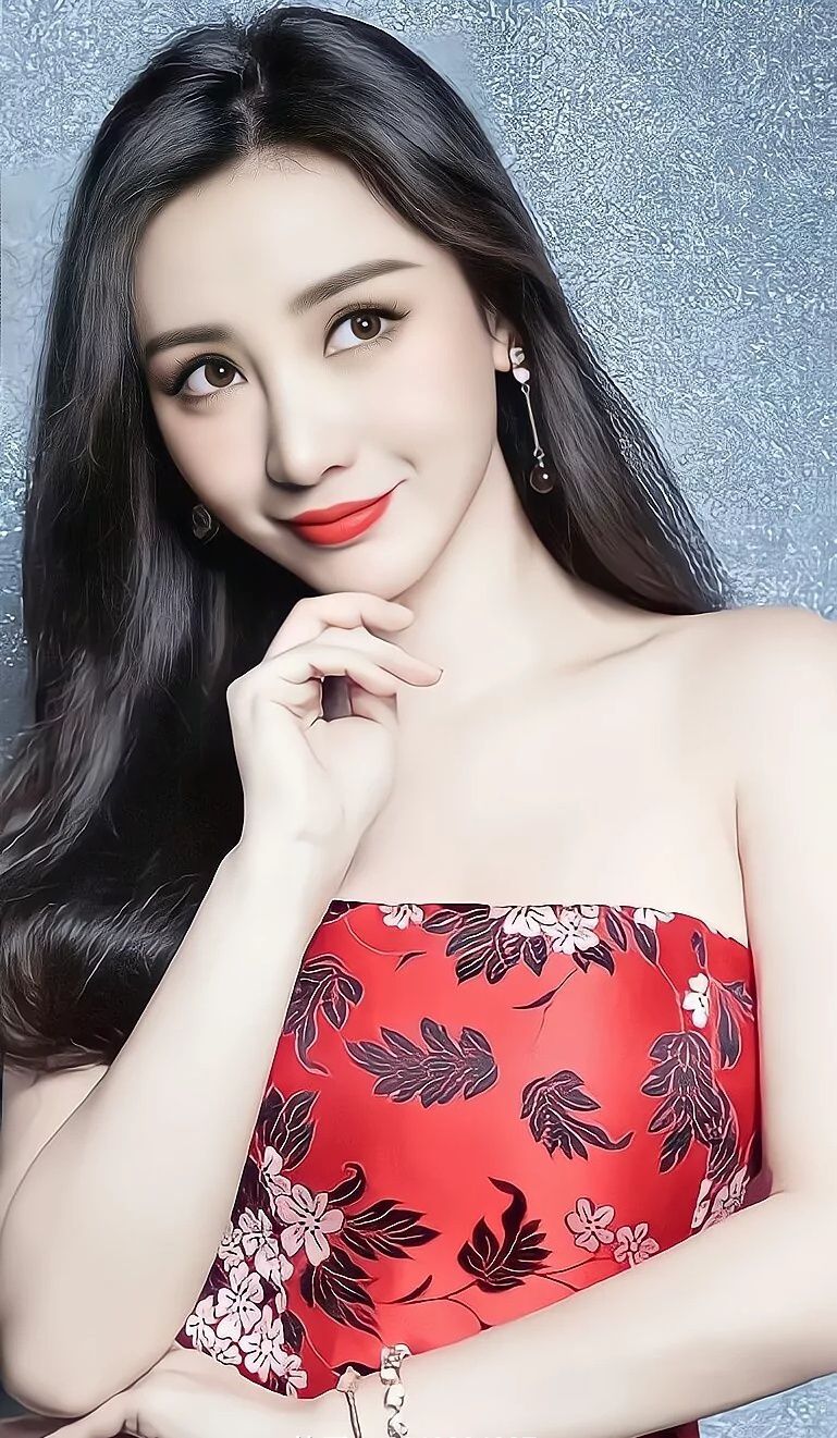 Group Liu Yan's exquisite photo album: The ever-changing house goddess ...