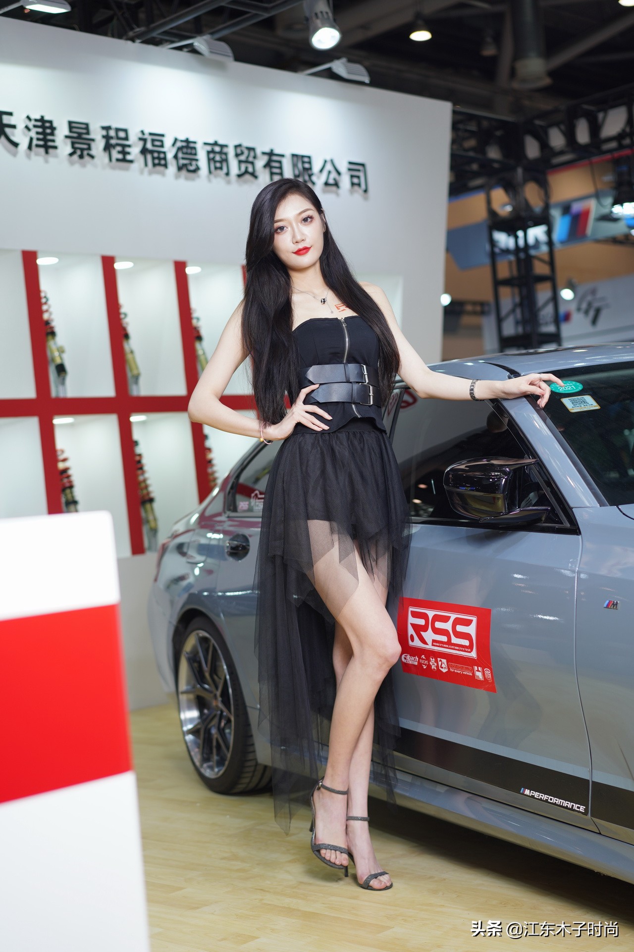 Nanjing supermodel Mai Enli, 179cm tall, tall and plump, is also a big beauty, right? - iNEWS
