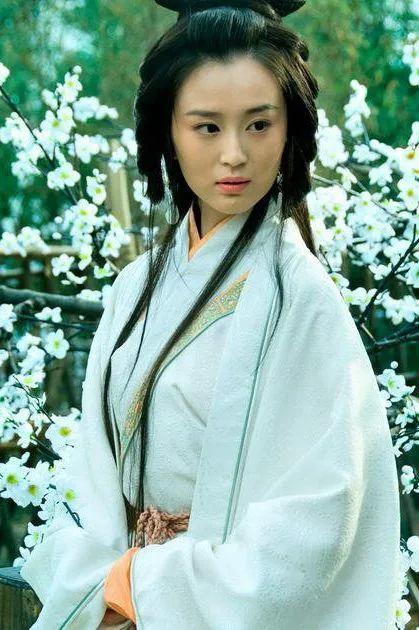 Sun Ce passed away at the age of 26. After his death, how did Sun Quan ...