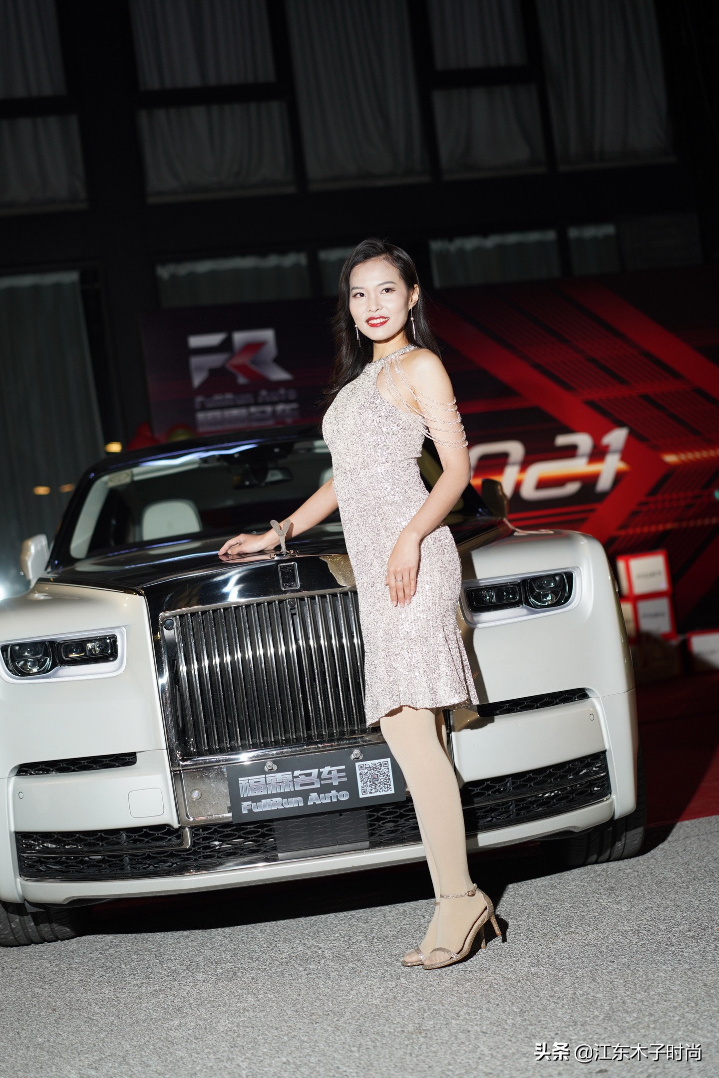 At Taikoo Cang Wharf, Guangzhou, I ran into model Yingqi, who is also a ...