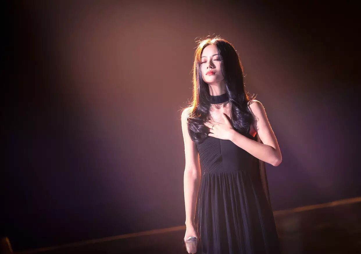 After Wu Keyue won the championship, he not only signed Meng Xiang ...