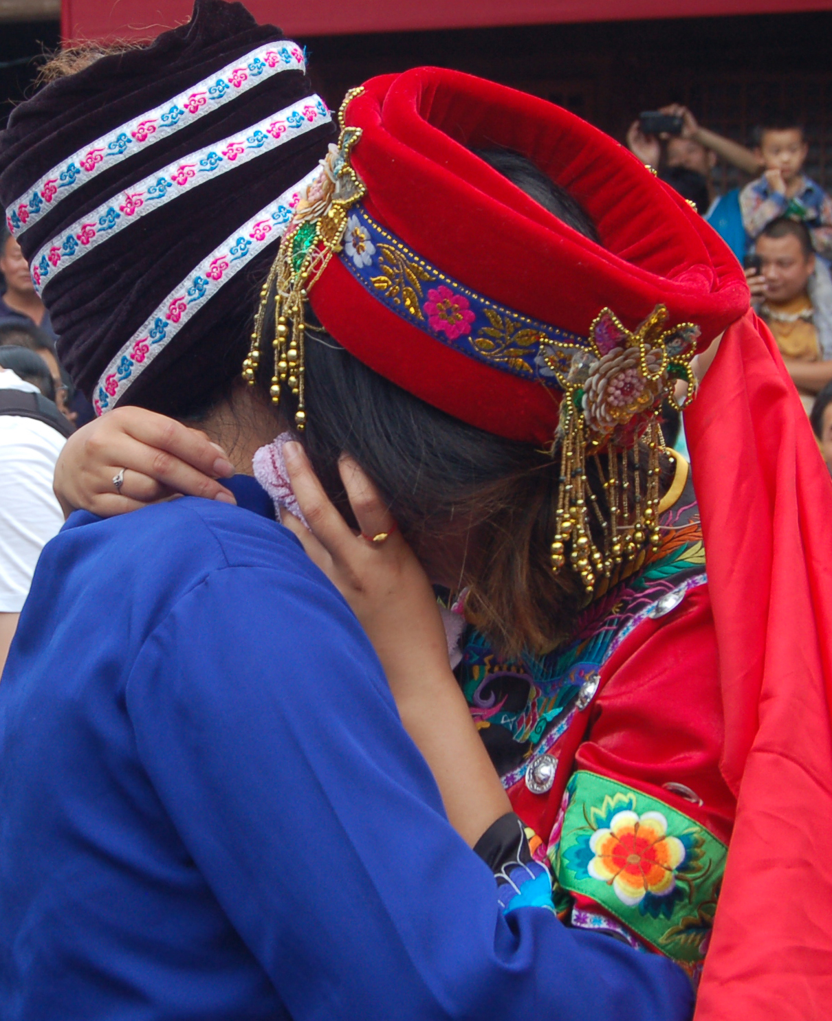 This is how the Tujia people in the Wuling Mountain area get married ...