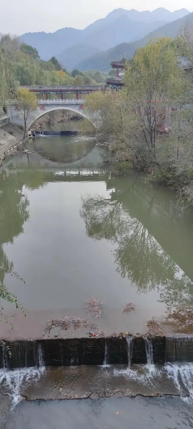 Lantian Tangyu Hot Spring - iNEWS