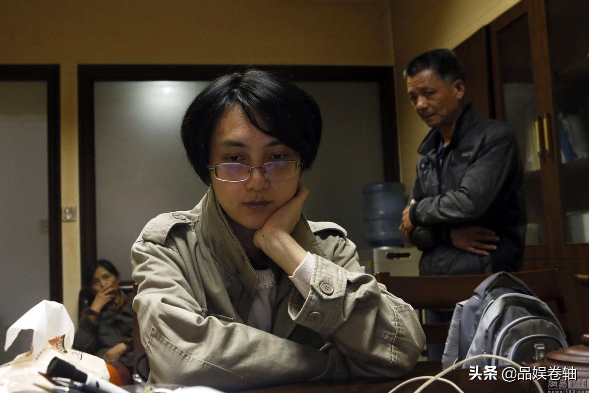 Liu Ting, a boy who went to school with his mother, became the most ...