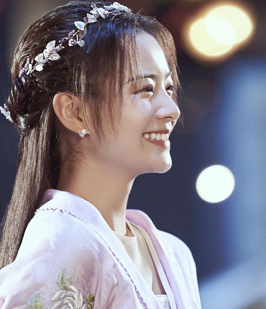 The launch of "A Good Moon and a Full Moon" is hotly debated. Li Gengxi ...