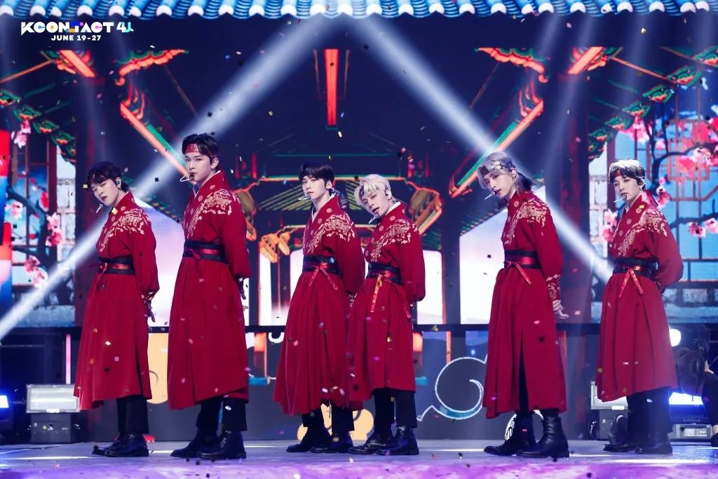 South Korea "stole" Hanfu again!The men's team put flying fish suits on ...