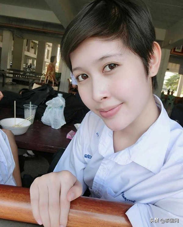 The most inspirational transgender in Thailand! It took 3 years to ...