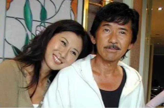 She has been in love with Fei Xiang for many years, but finally married ...