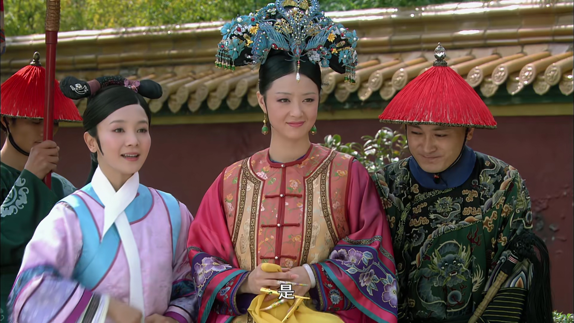 Nian Shilan's flag hair accessories and costume styling, dotted with ...