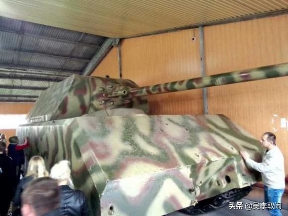 Penrose-Mouse Super Heavy Tank - iNEWS