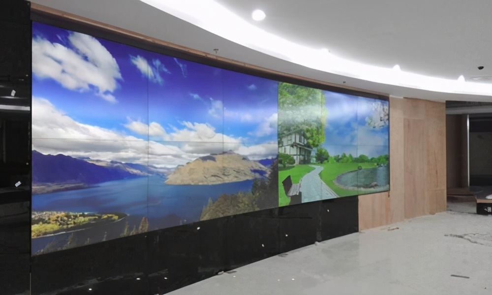 DLP's macro projection system - iMedia