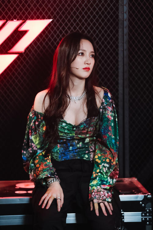 Sexy female singer-Meng Jia "Meitu" - iMedia