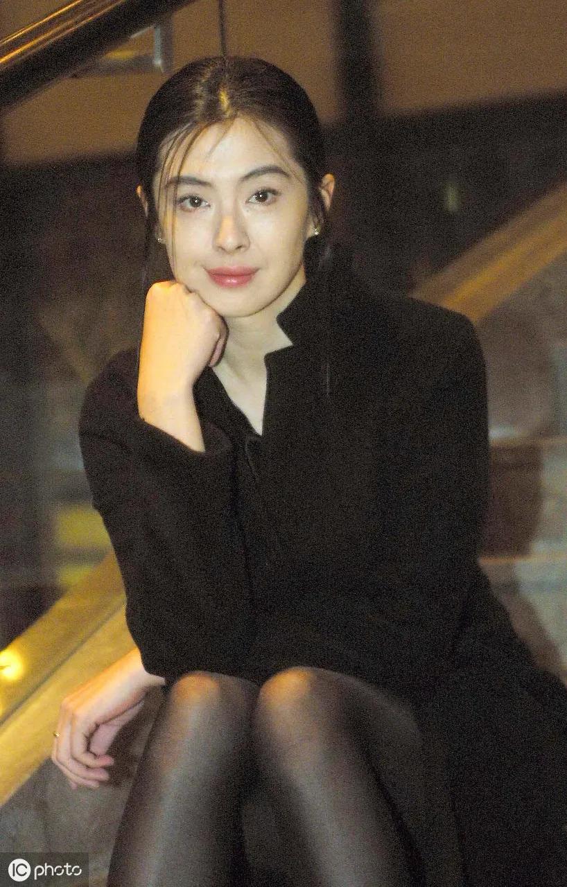 Never feel her beauty - iNEWS