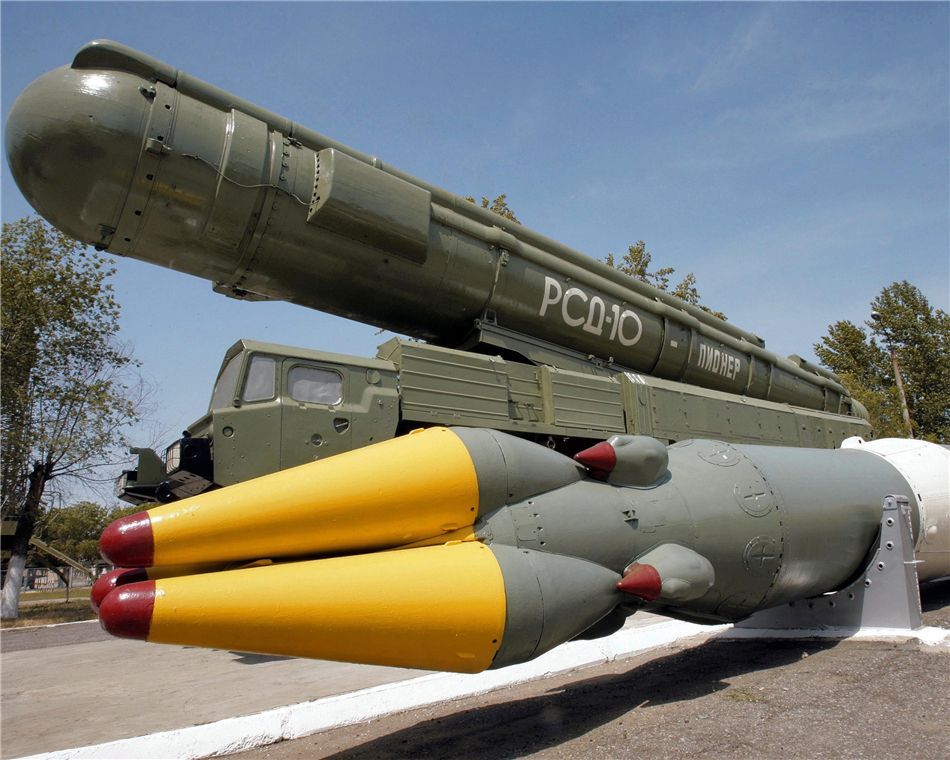 The world's largest and smallest, with different powers and huge ...