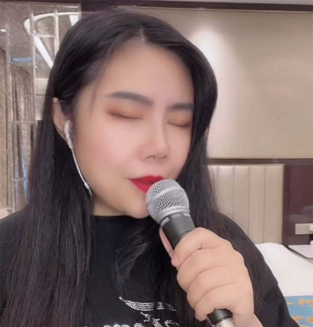 Ji Minjia's live singing was pitiful by netizens, and I responded ...