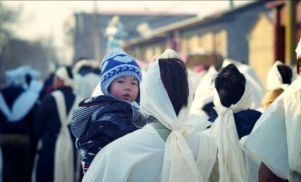 Why do people cover their faces with cloth after death?It's not ...
