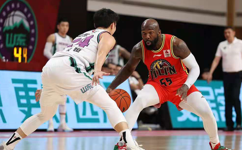 50+13, super foreign aid overturned the 6th in the league!Gong Xiaobin ...