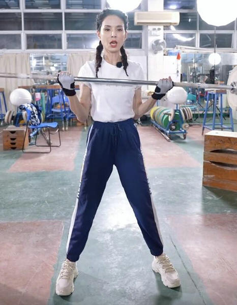 The 95 version of "Shooting the Eagles" Guo Fu and Guo Xiang are in the ...